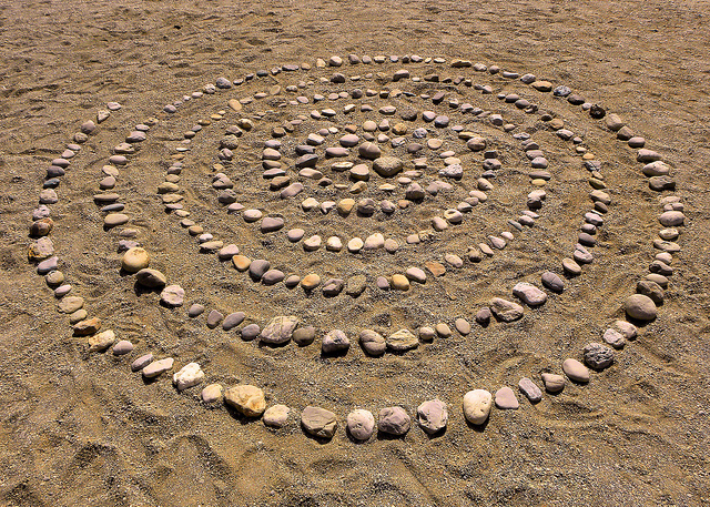 Spiralen für das Element Feuer (Licht, Sonne, Liebe) – Daphne Wu Art